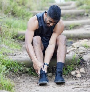 How To Wrap A Sprained Ankle Effectively In 10 Steps