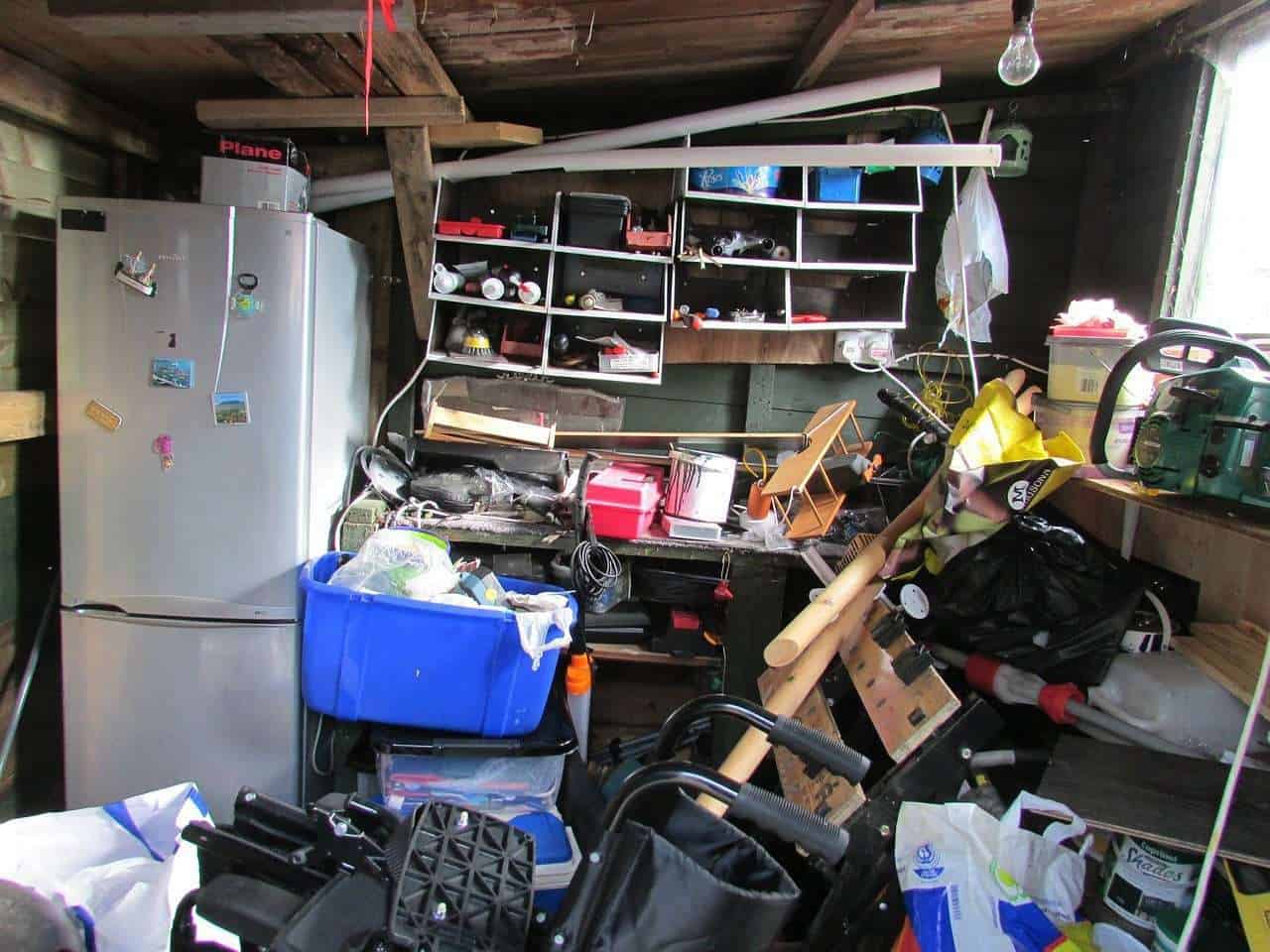 5 Stages Of Hoarding Disorder: 5 Signs To Know!