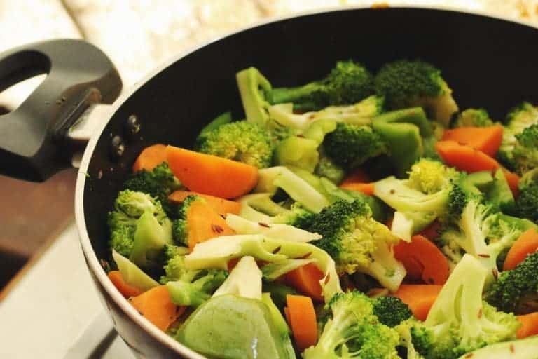 3 Foods To Make You Poop Instantly And Relieve Constipation