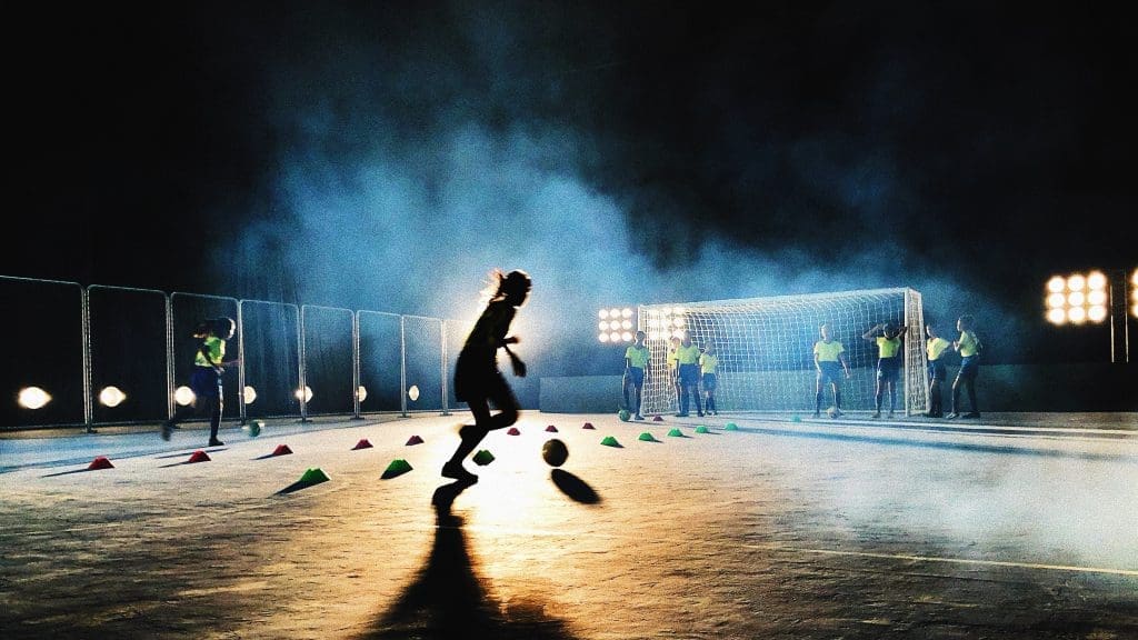 26 Best Plyometrics Exercises For Football Players