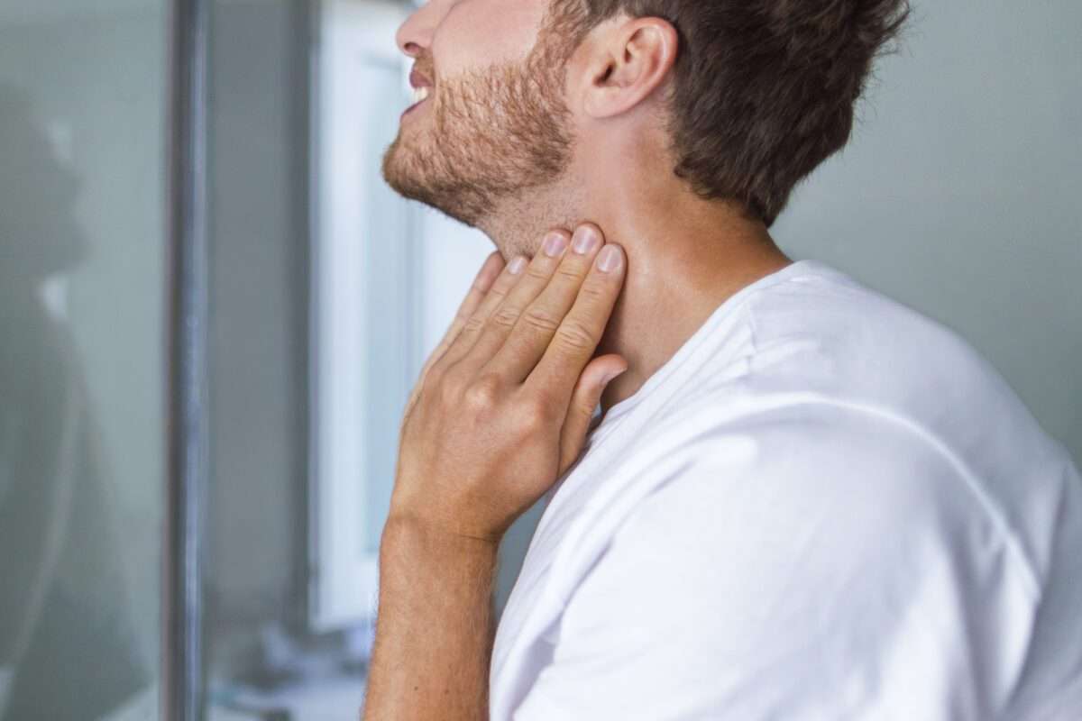 Thyroid Symptoms In Men: An Informative Symptom Guide