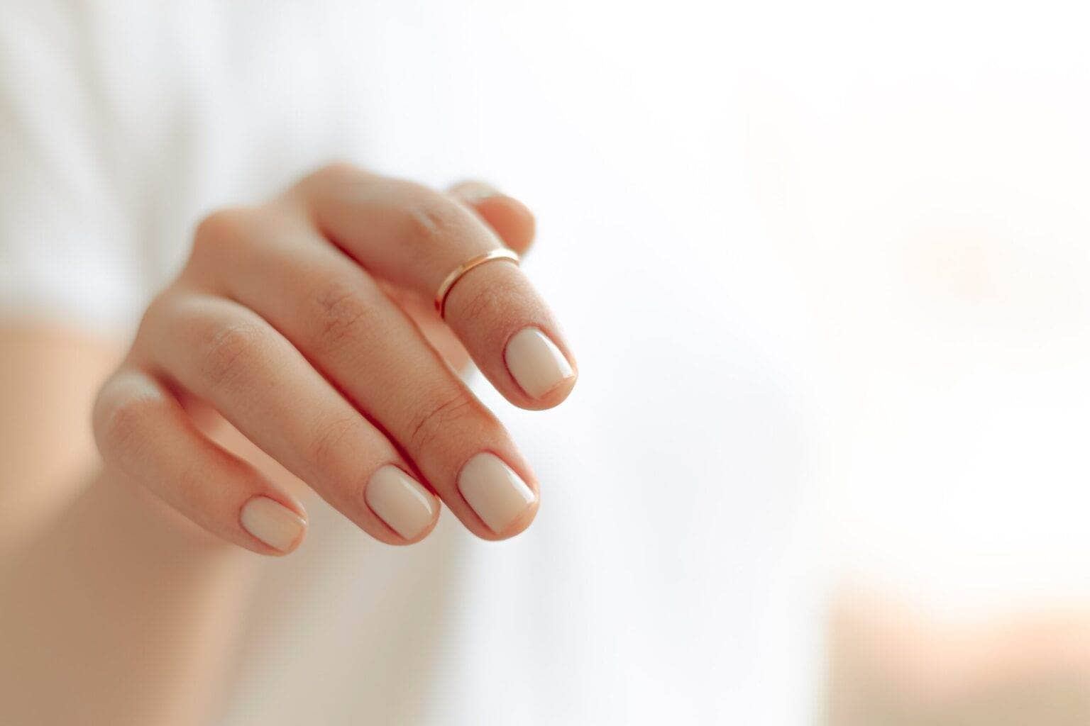 Signs Of Vitamin Deficiency In Nails