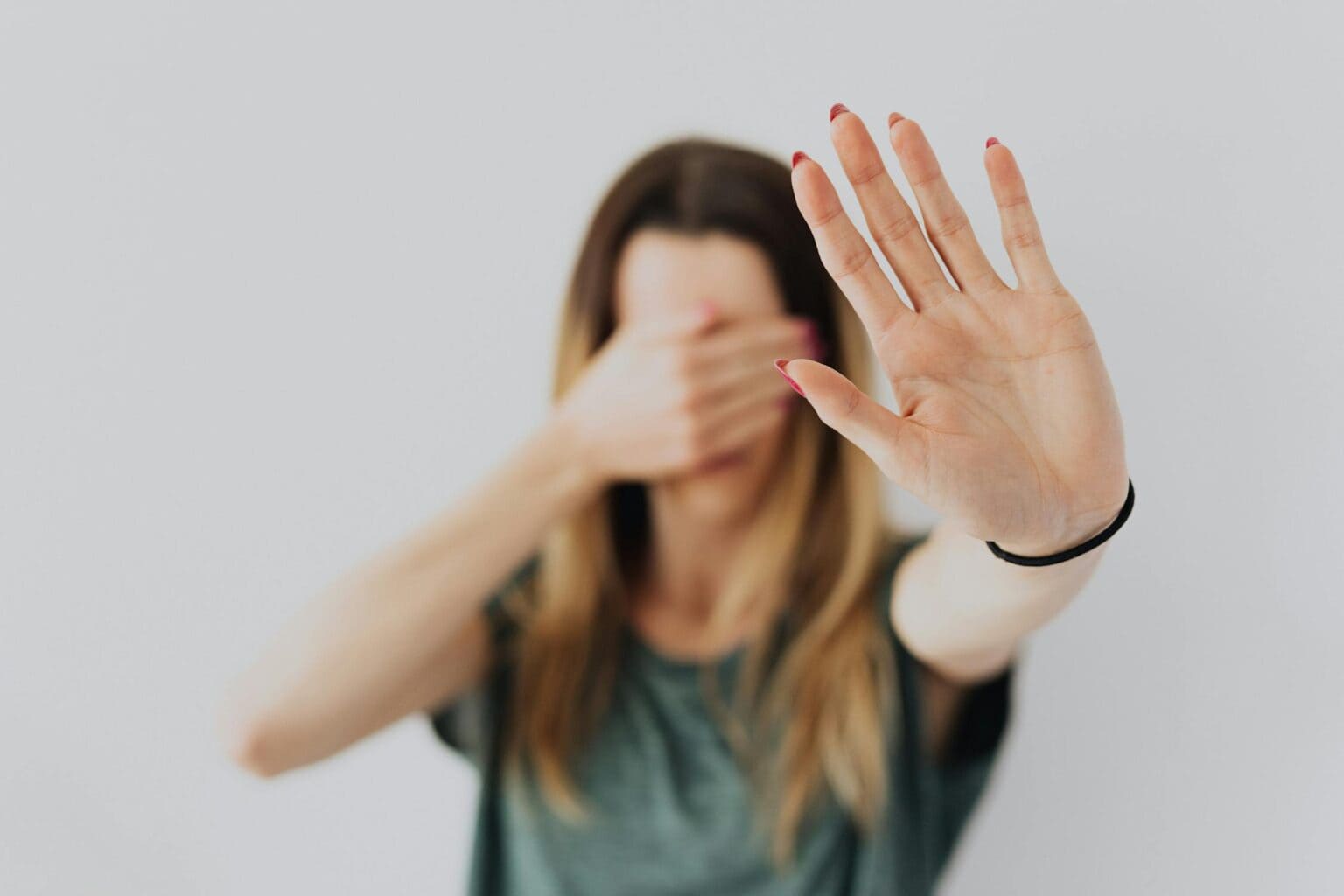 How To Heal A Cut In Your Mouth: First Aid, Home Remedies And Prevention