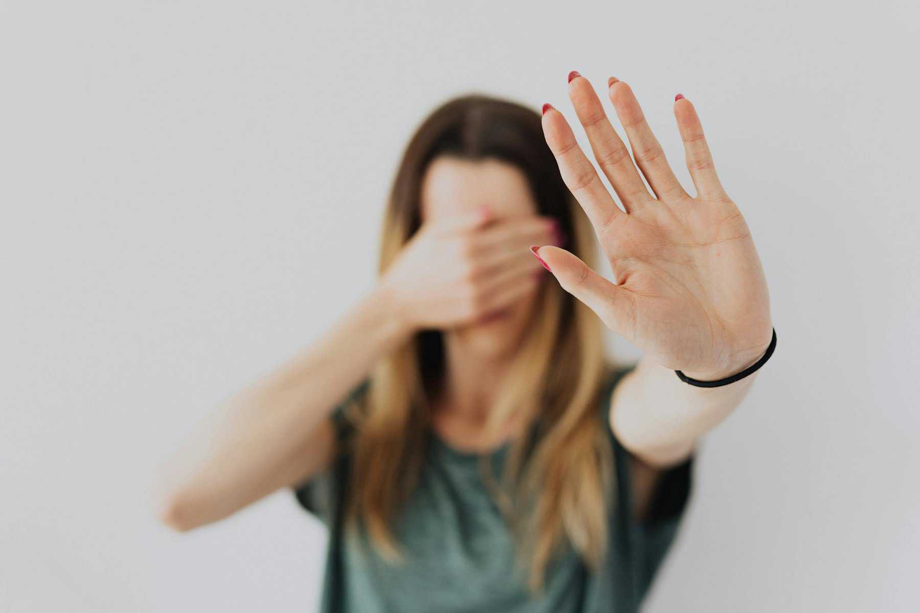 How To Heal A Cut In Your Mouth: First Aid, Home Remedies And Prevention